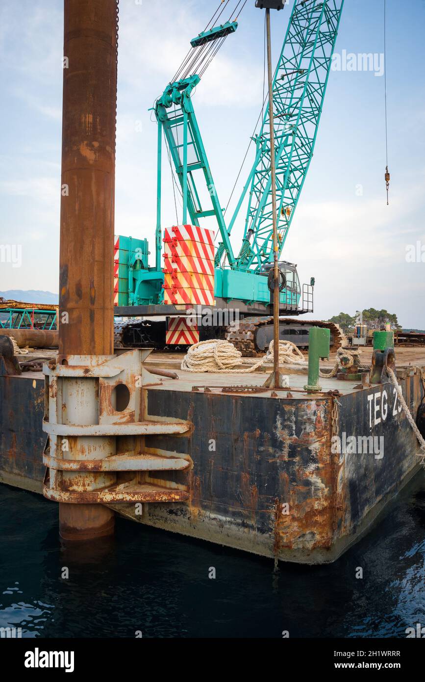 Construction platform with crane at a harbour Stock Photo - Alamy
