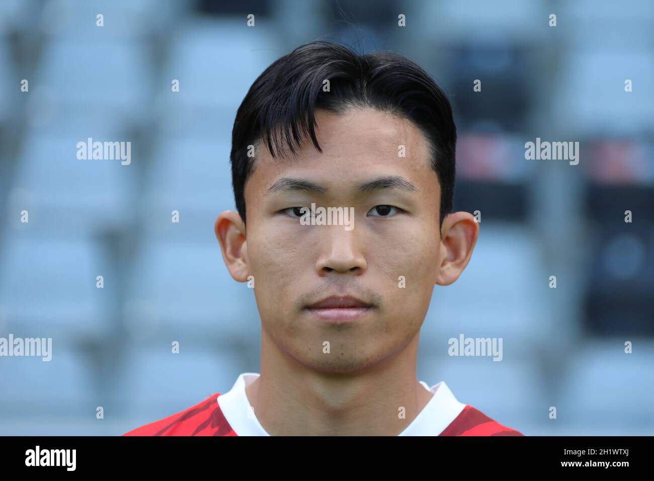Jeong woo yeong hi-res stock photography and images - Alamy