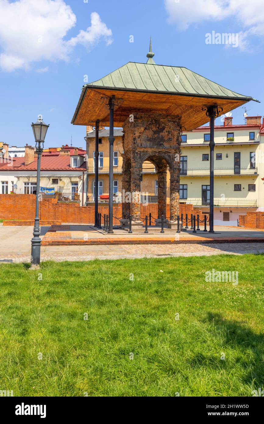 Synagogue bima hi-res stock photography and images - Alamy