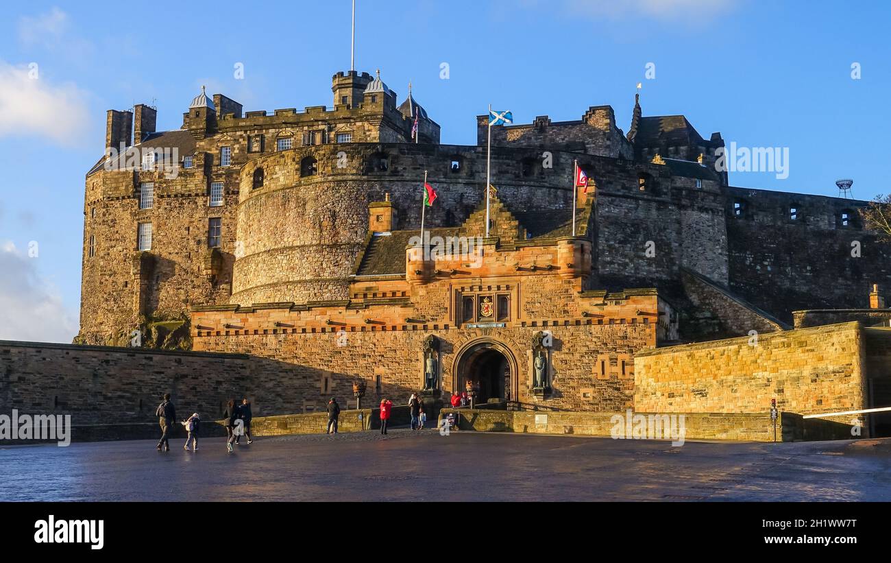 Edinburgh castle in old hi-res stock photography and images - Alamy