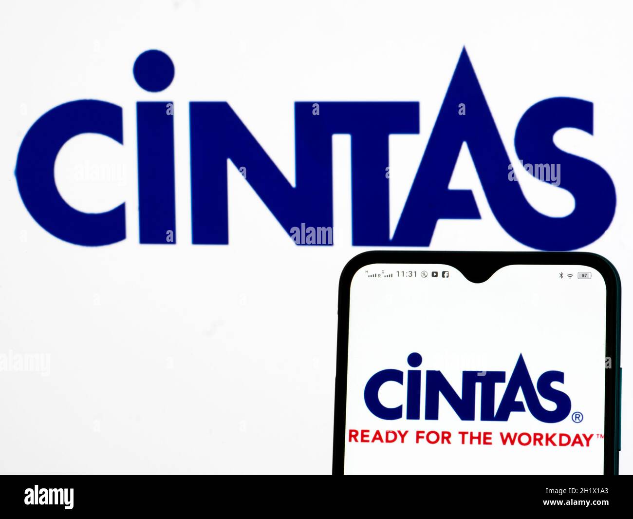 Cintas logo hi-res stock photography and images - Alamy