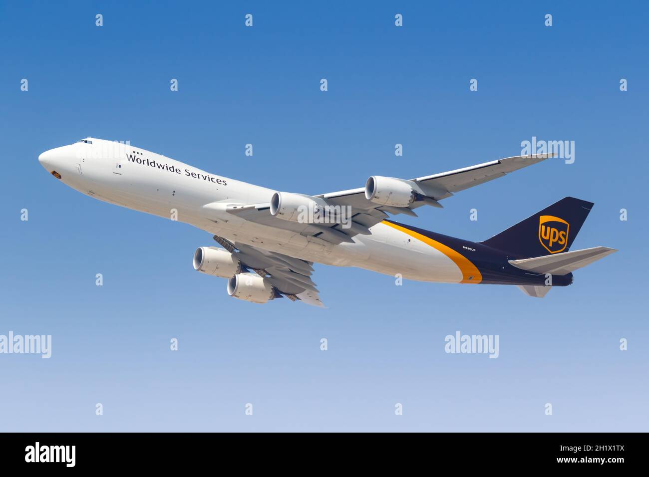 747 of ups hi-res stock photography and images - Alamy