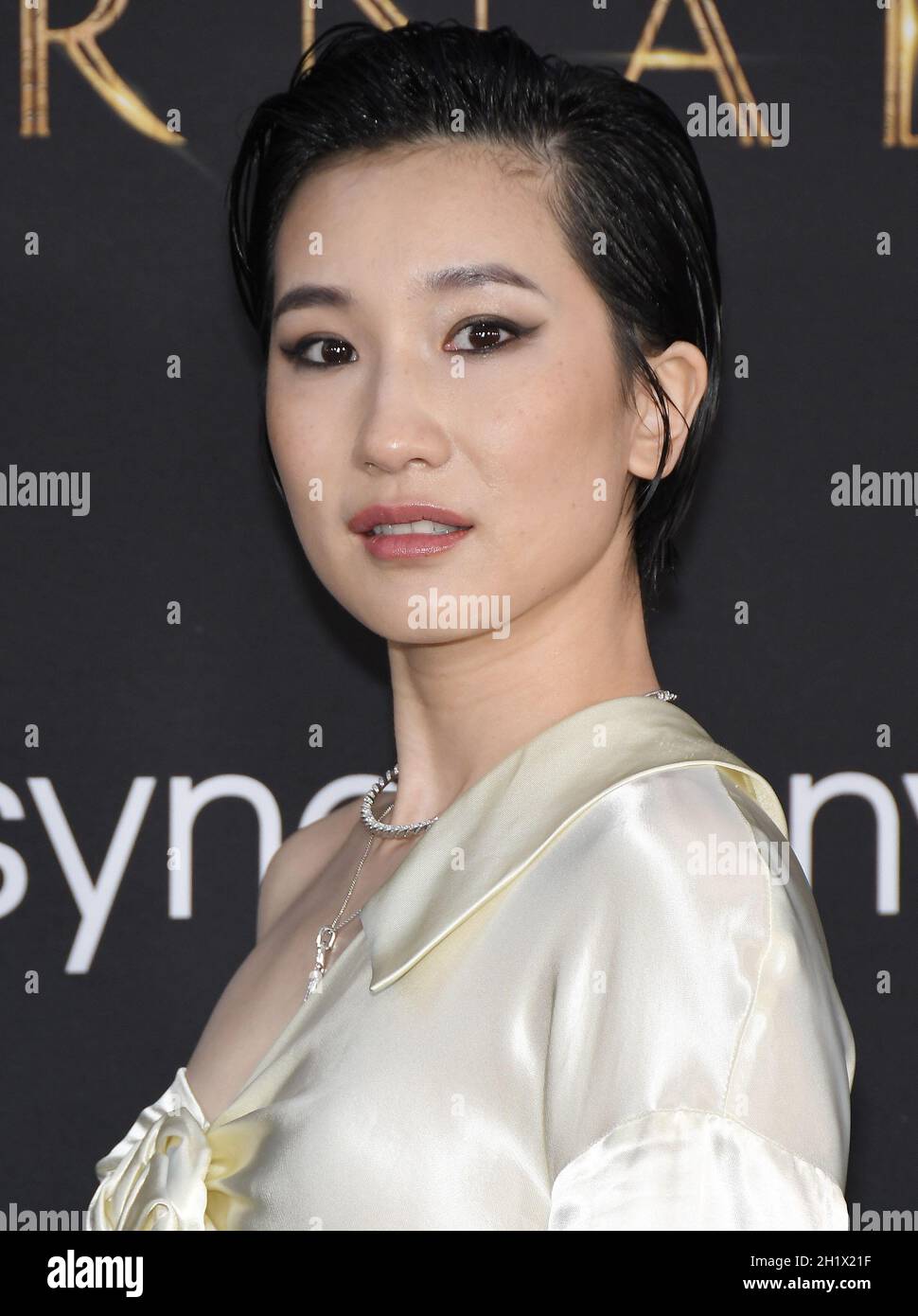 Hollywood, CA, October 18, 2021. Meng'er Zhang arrives at Marvel ...