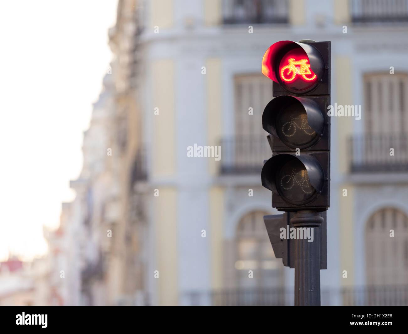 Red traffic light on the street. urban signal Stock Photo - Alamy