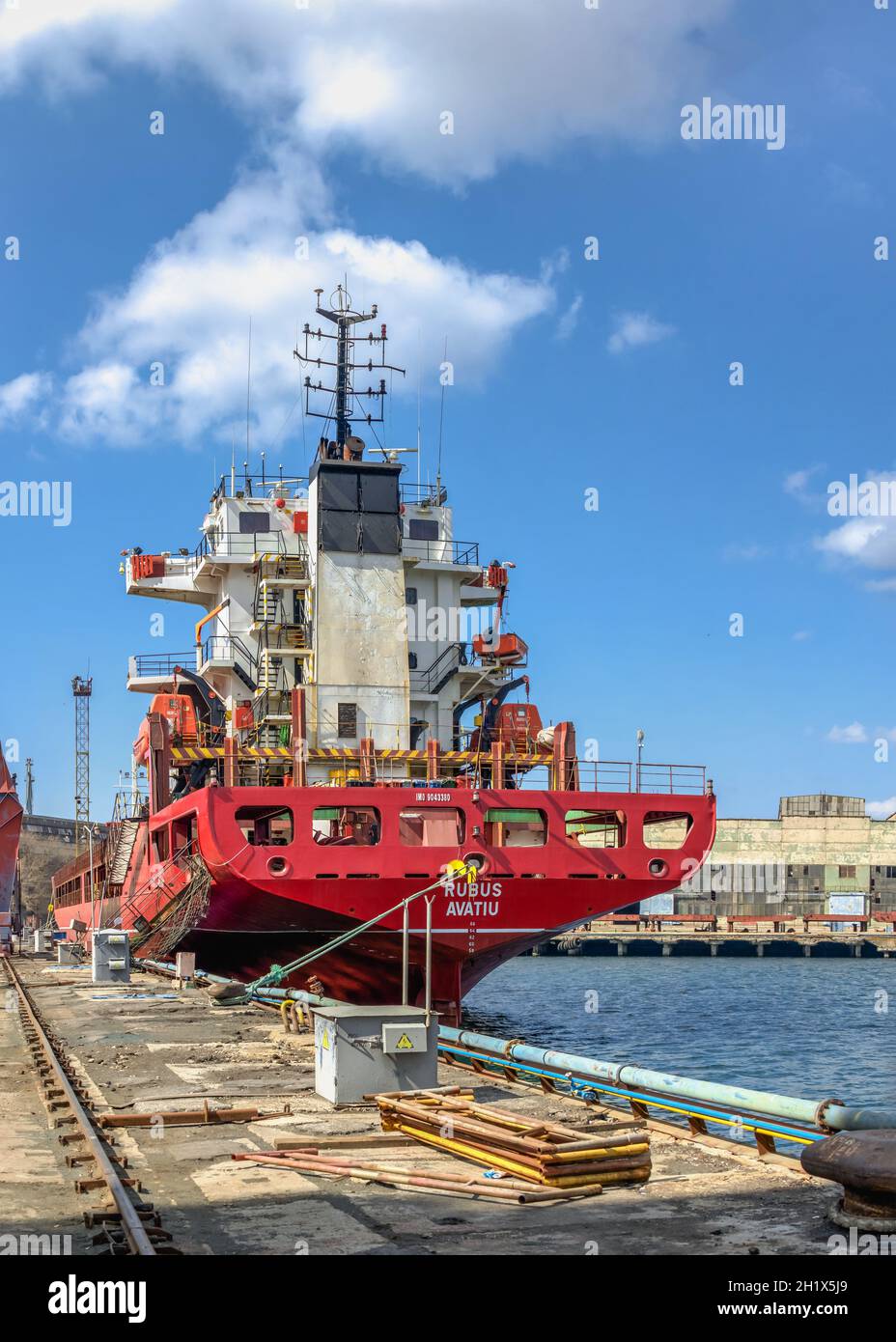 Painting ship tugboat hi-res stock photography and images - Alamy