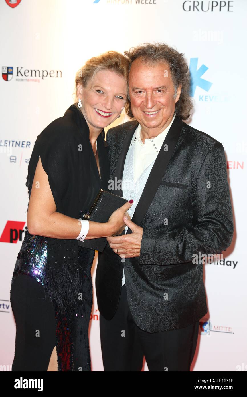 Chris (Christopher) Andrews mit Ehefrau Alexandra, Die Goldene Sonne ...