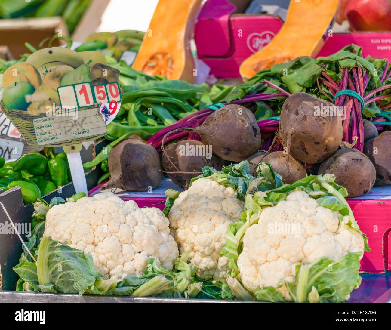 Grocery store beets hi-res stock photography and images - Alamy