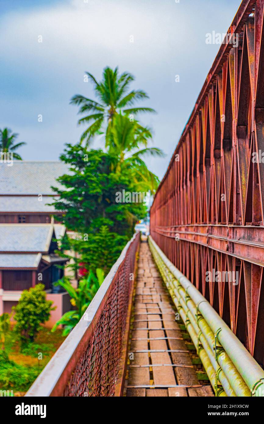 Old french bridge hi-res stock photography and images - Alamy