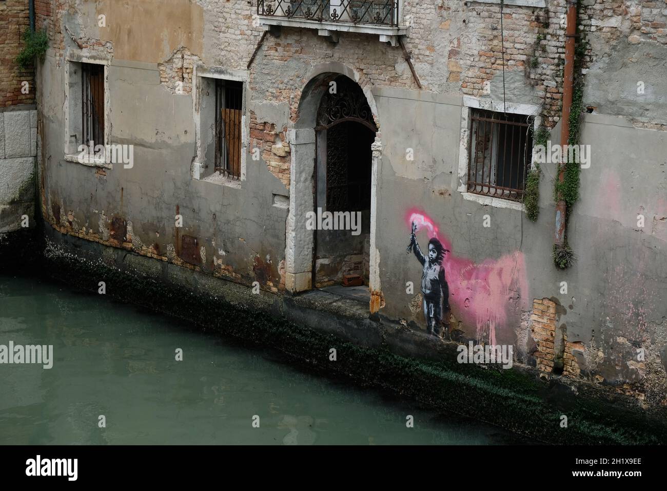 A new work of British street artist Banksy has been sighted in Venice ...