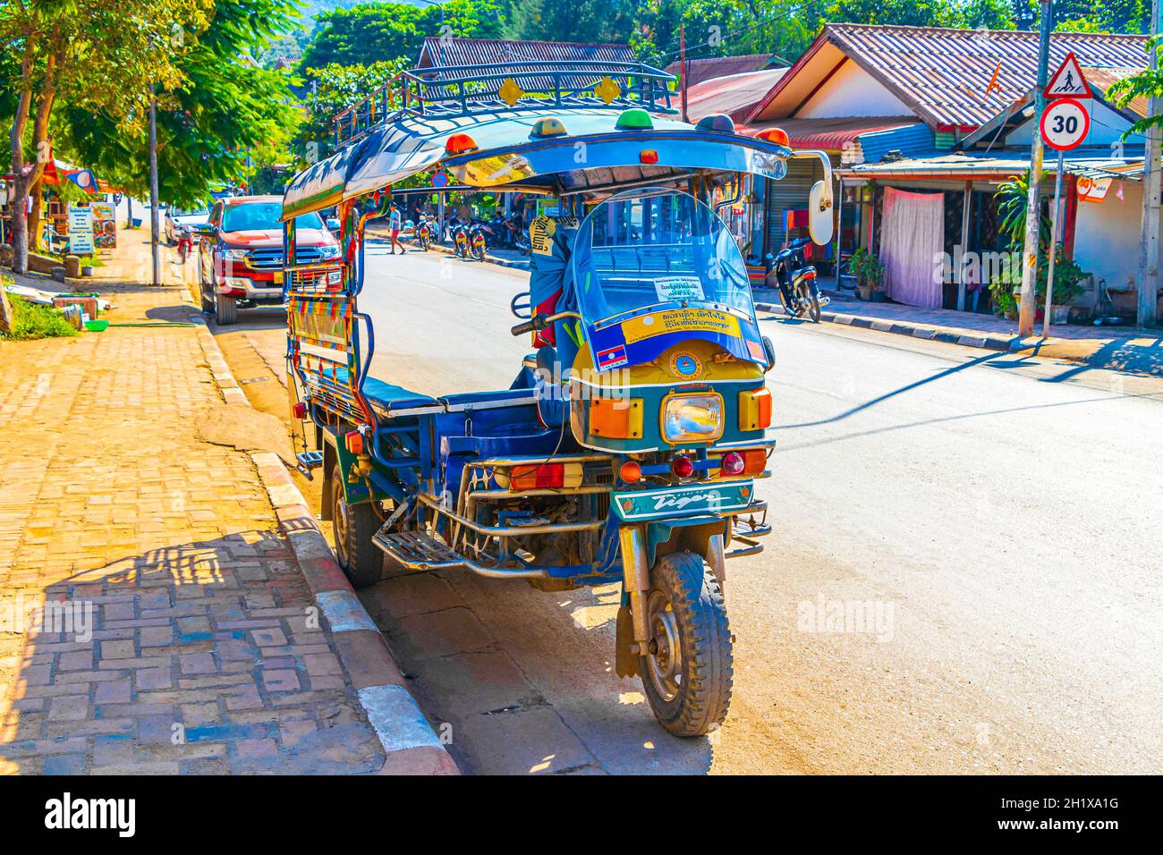 Luang Prabang Laos 22. November 2018 Typical colorful old tuk tuk ...