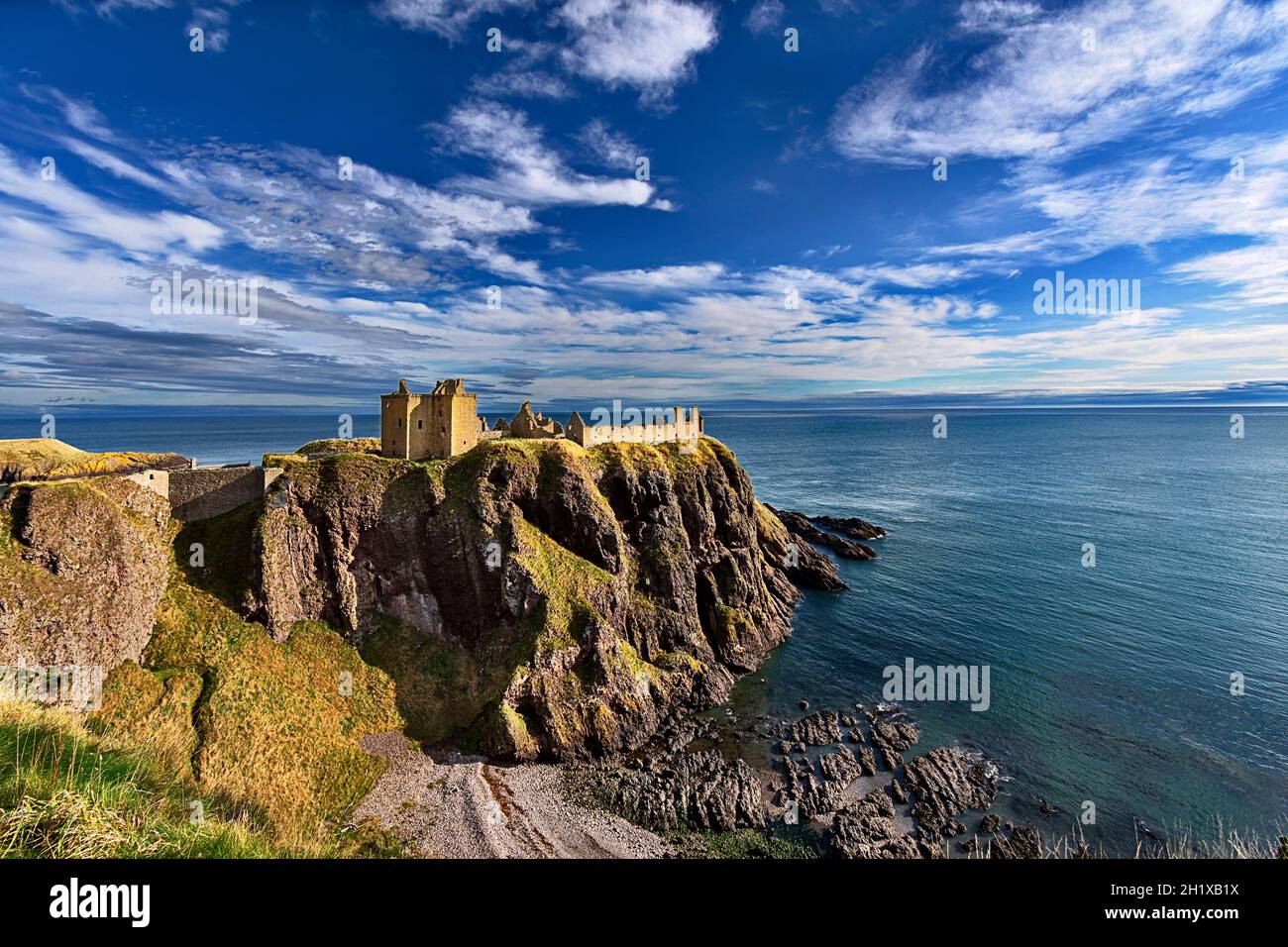Scottish medieval architecture hi-res stock photography and images - Alamy