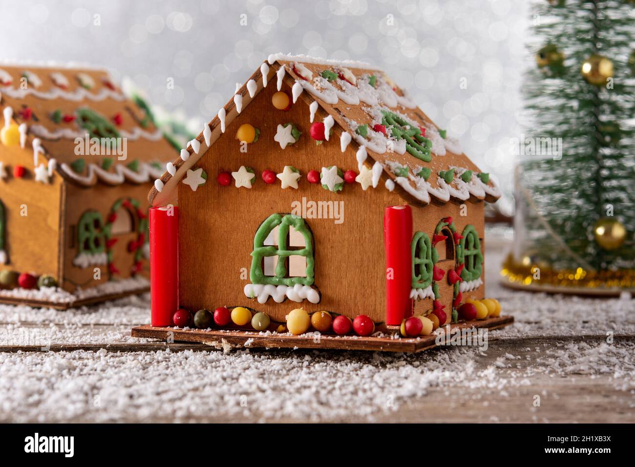 Gingerbread Glitter Wallpaper