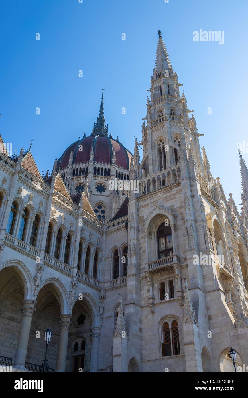 Budapest famous place hi-res stock photography and images - Alamy