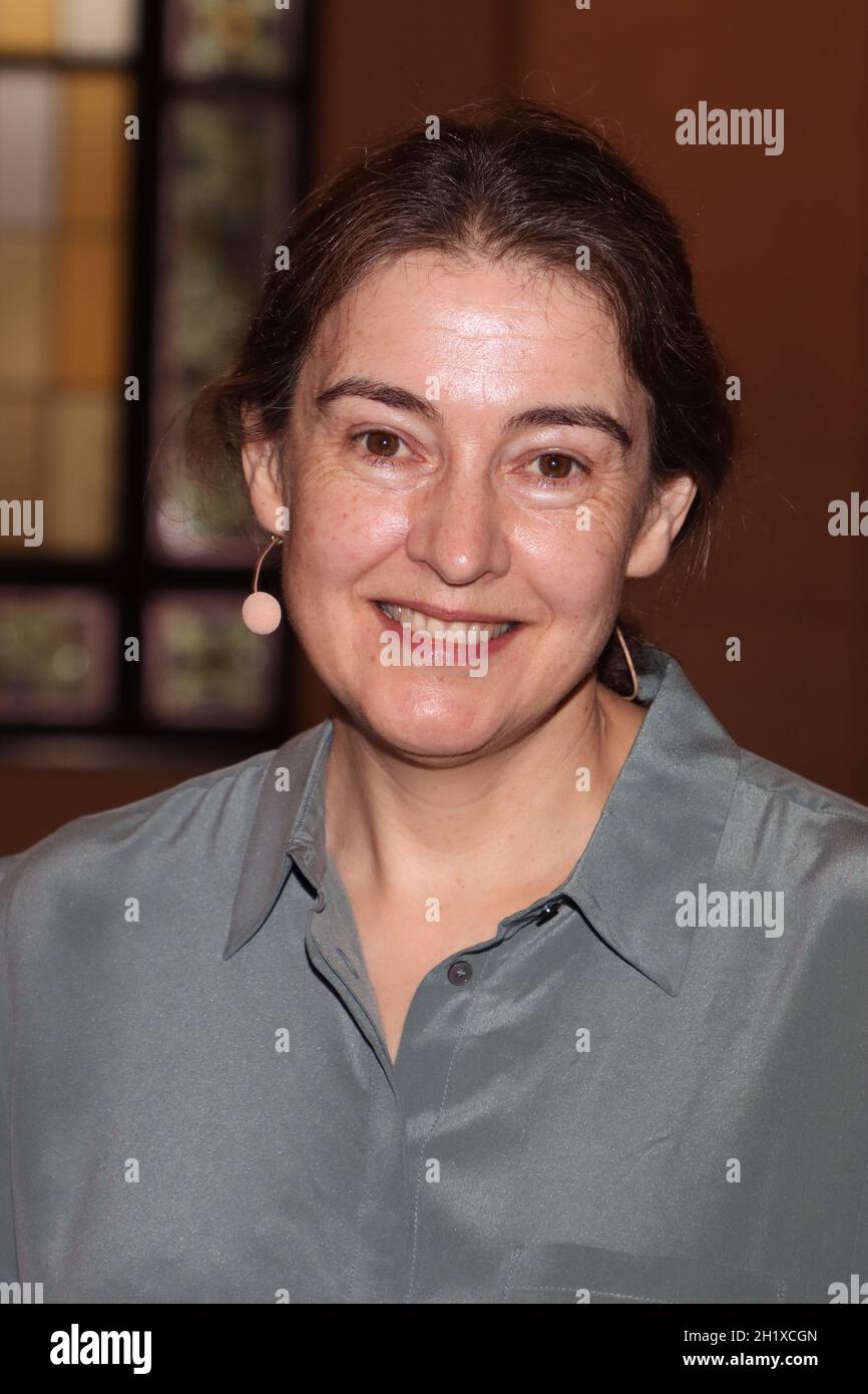 Clare Grey, Verleihung des Koerber-Preises 2021 an Clare Grey im ...