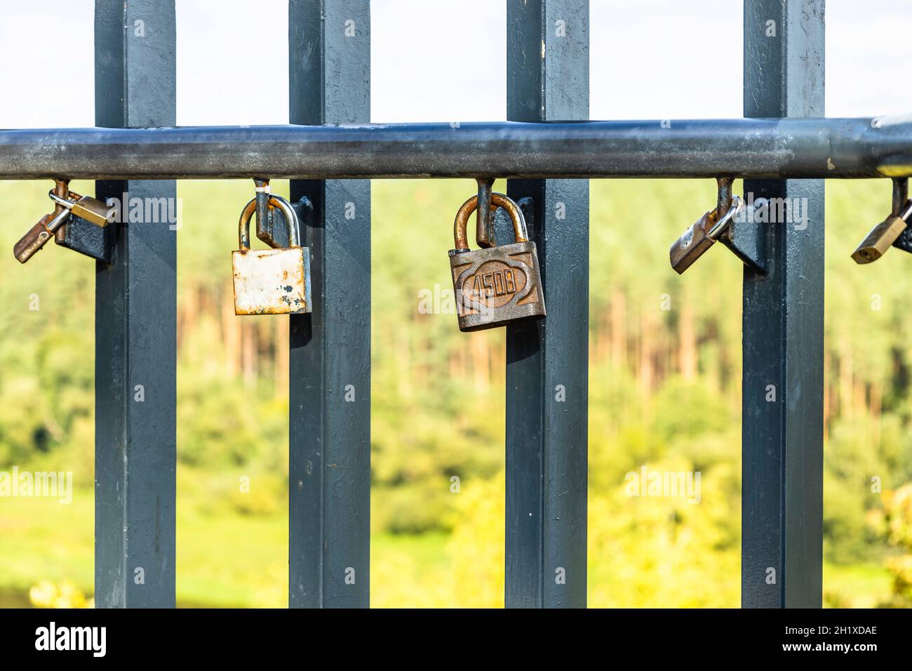 Rusty fence with padlocks attached hi-res stock photography and images ...