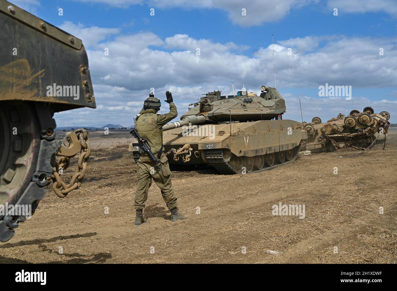 GOLAN HEIGHTS, Oct. 19, 2021 (Xinhua) -- Soldiers of the Israeli ...