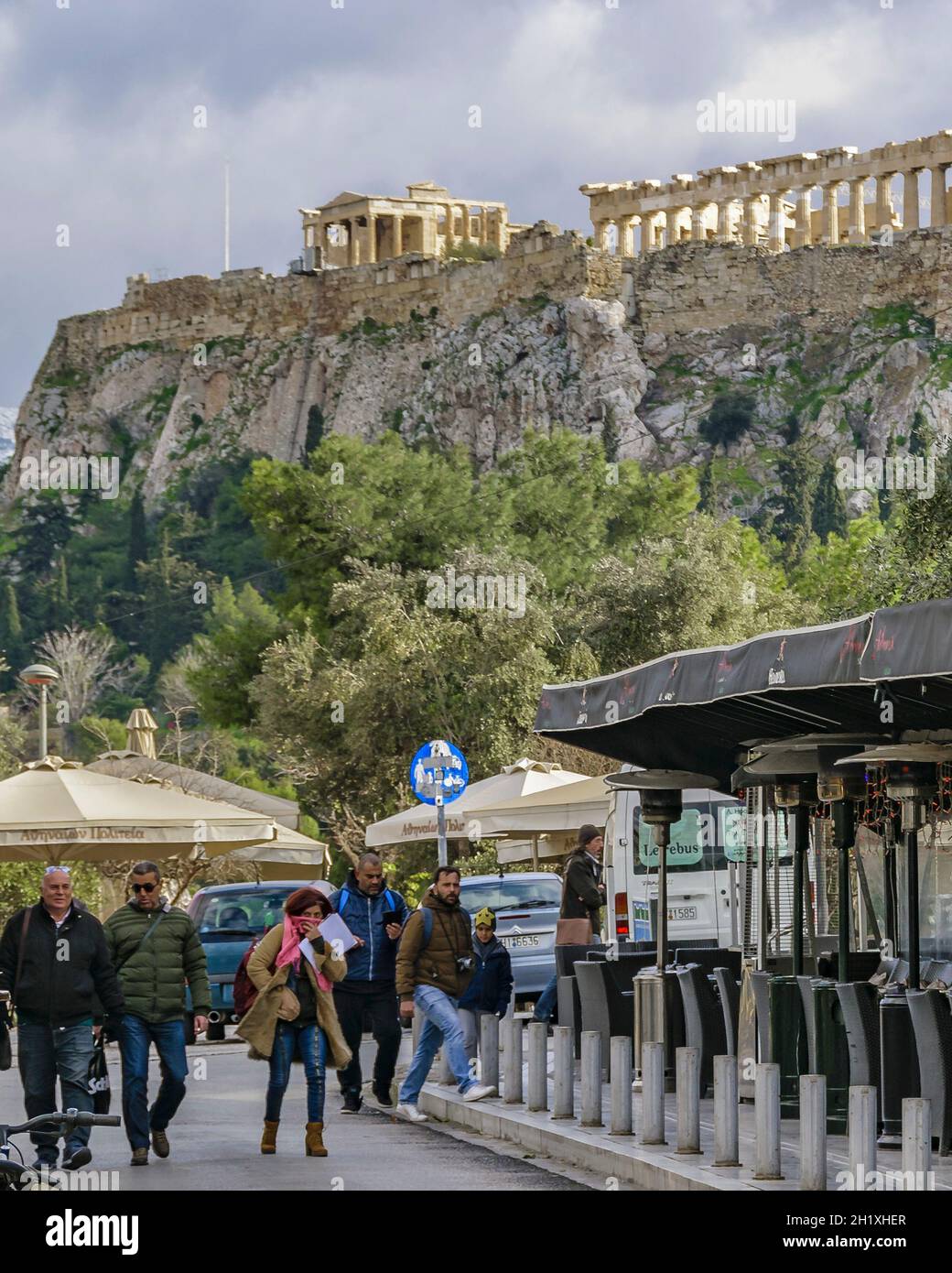 Athens parthenon cafe hi-res stock photography and images - Alamy