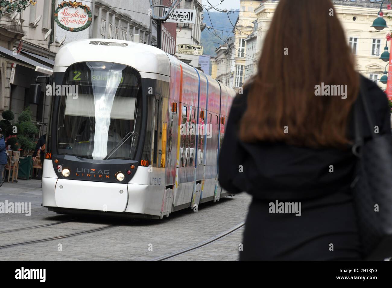 Straßenbahn in der Landstraße in Linz, Österreich, Europa - Tram in the ...