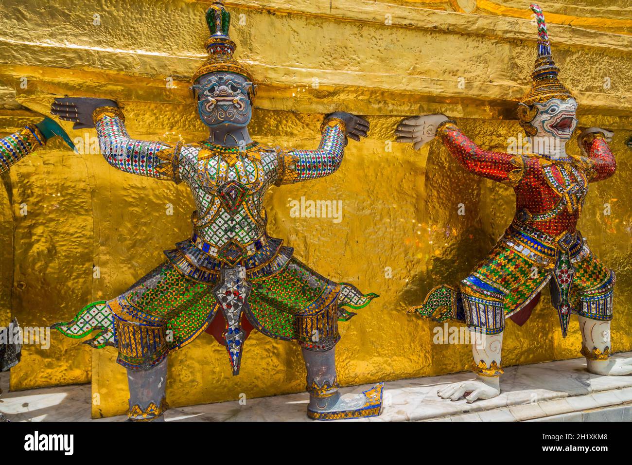 Guardian demon statues on phra mondop at the emerald buddha temple ...