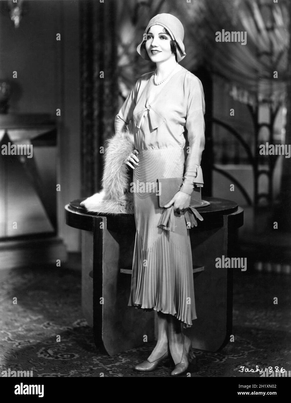 CLAUDETTE COLBERT 1930 Fashion Portrait publicity for Paramount ...