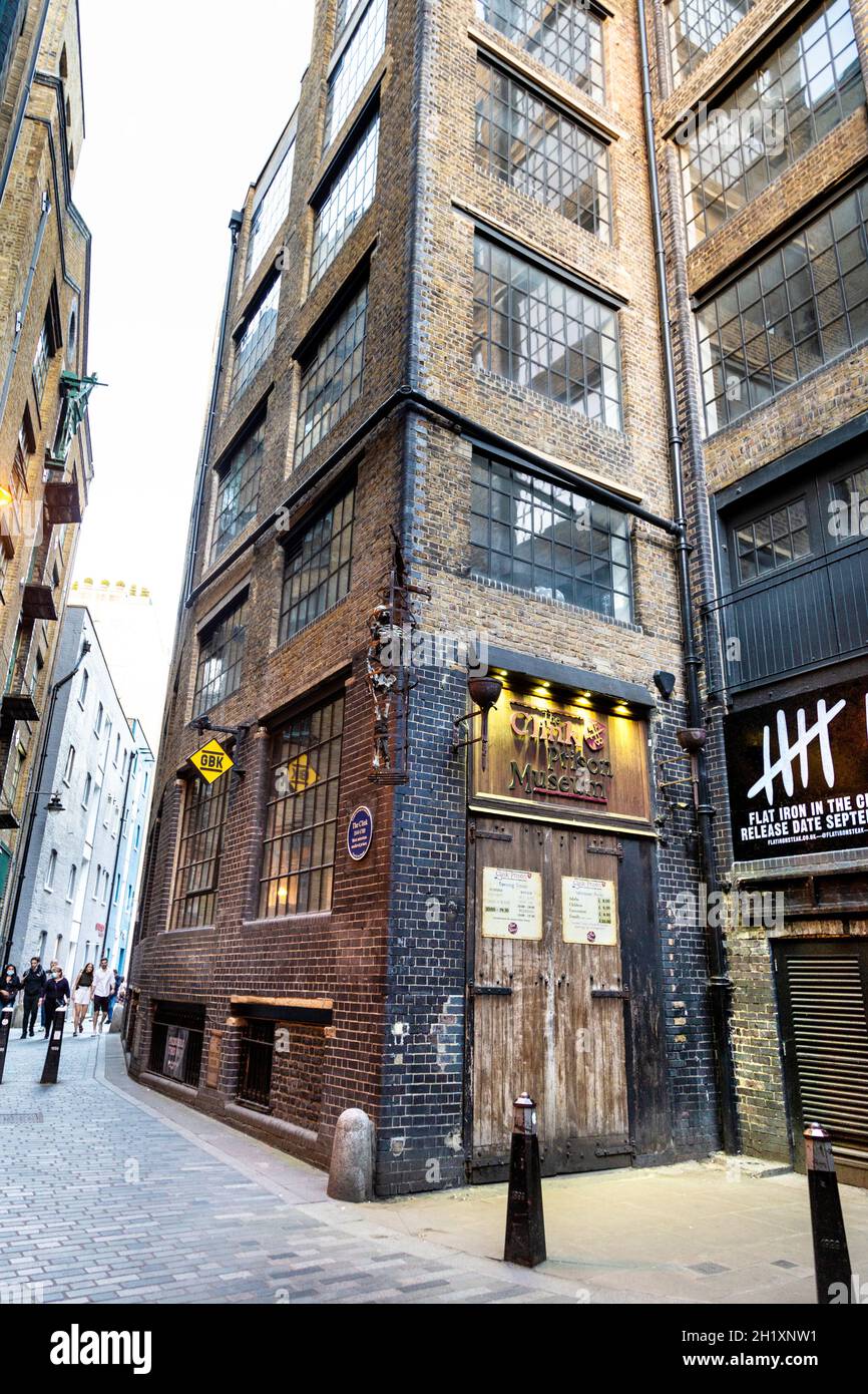 Medieval london street hi-res stock photography and images - Alamy