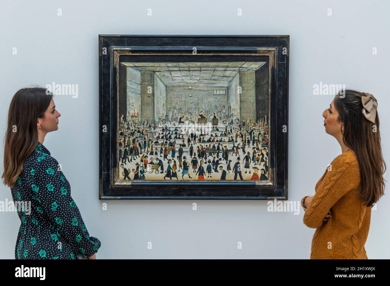 London, UK. 19th Oct, 2021. L.S. Lowry ‘The Auction' - The Artist's ...