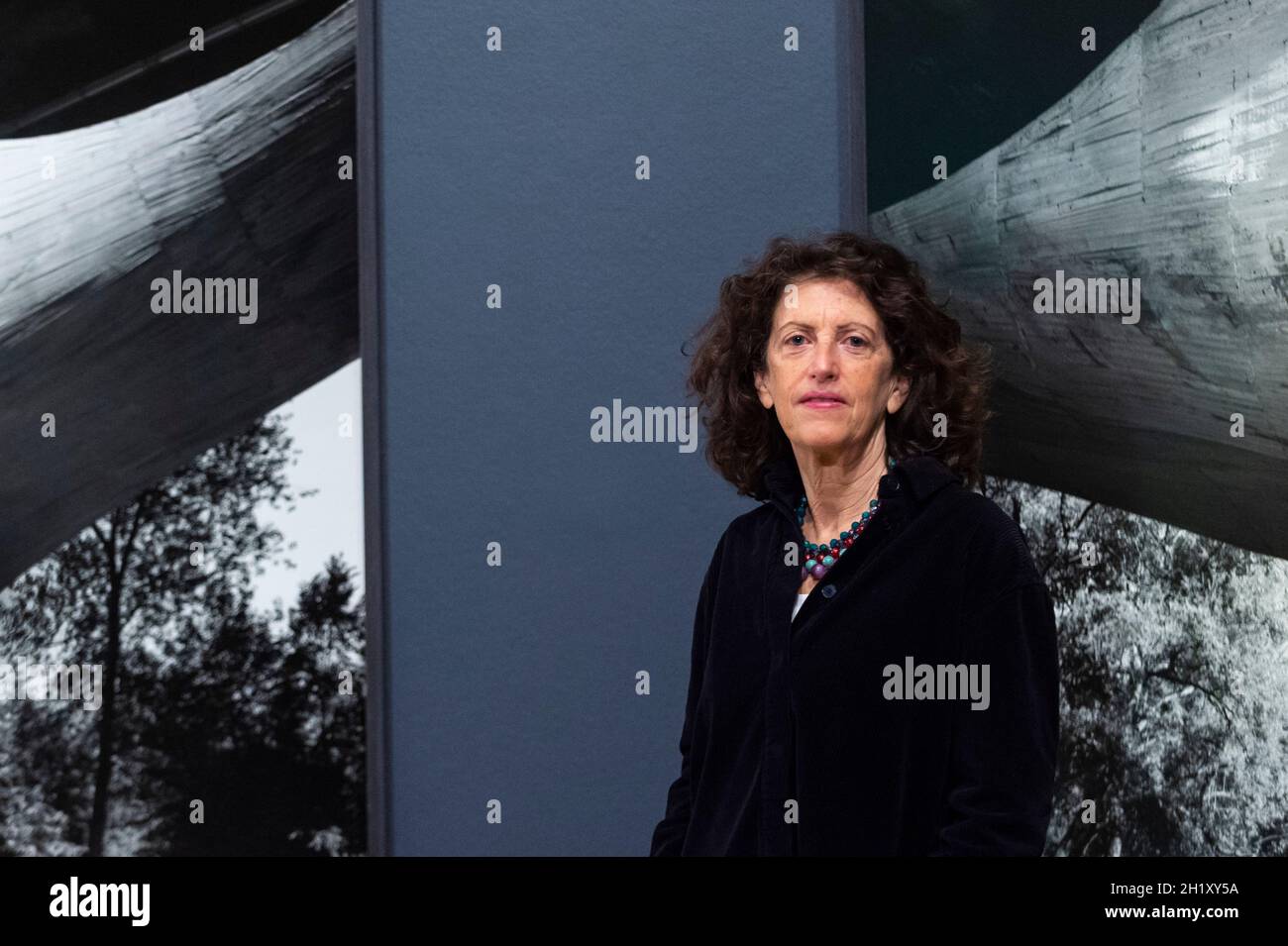 Helene binet hi-res stock photography and images - Alamy