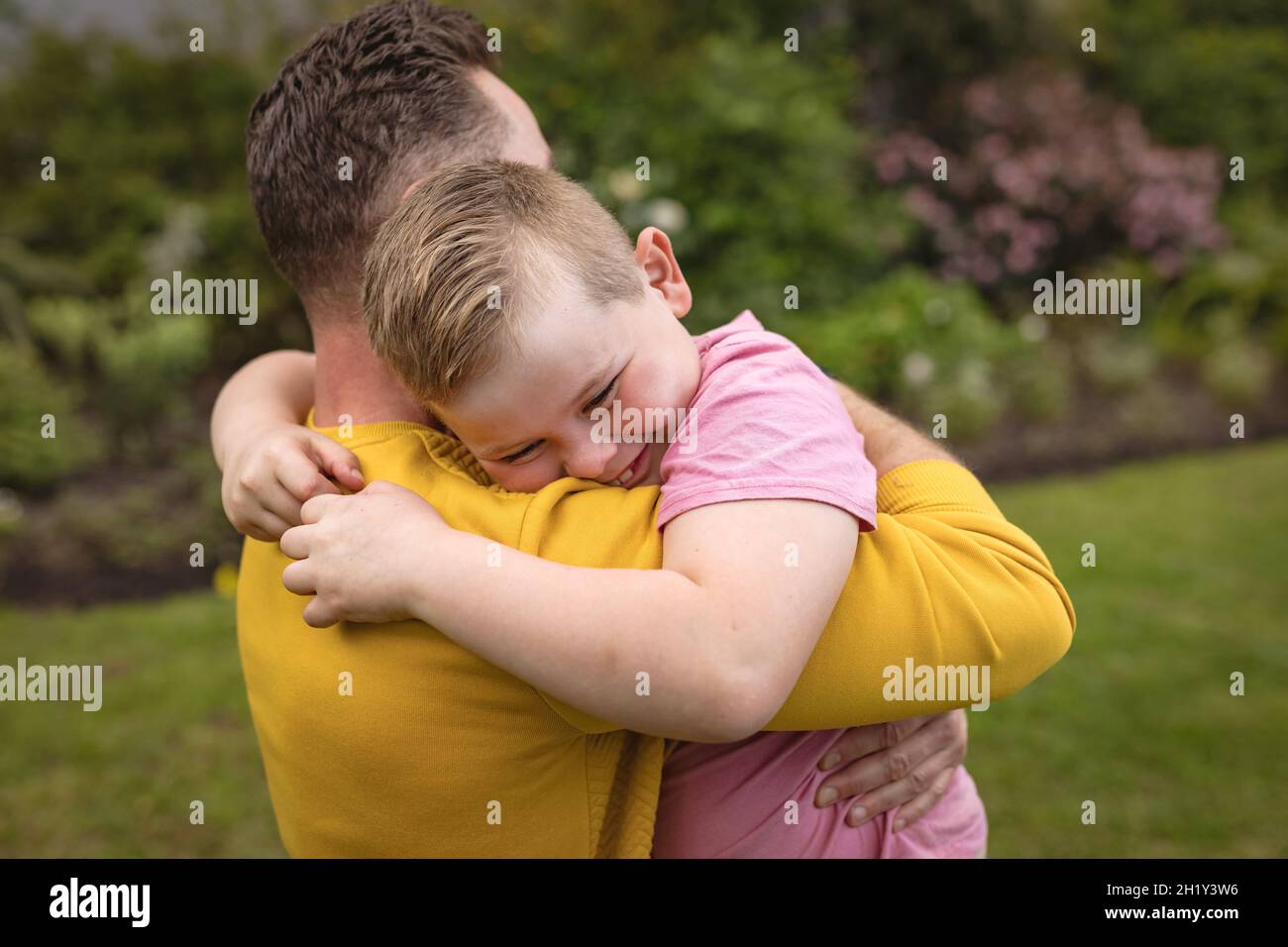 Mom son hugging other hi-res stock photography and images - Alamy