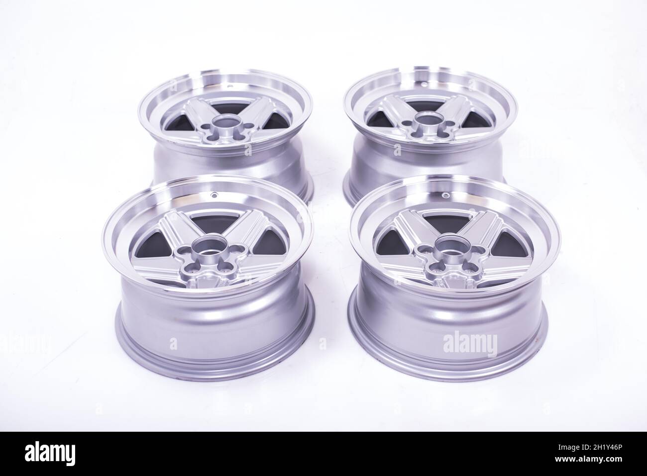 Mercedes Benz classic 5 spoke 16'' wheels set Stock Photo - Alamy