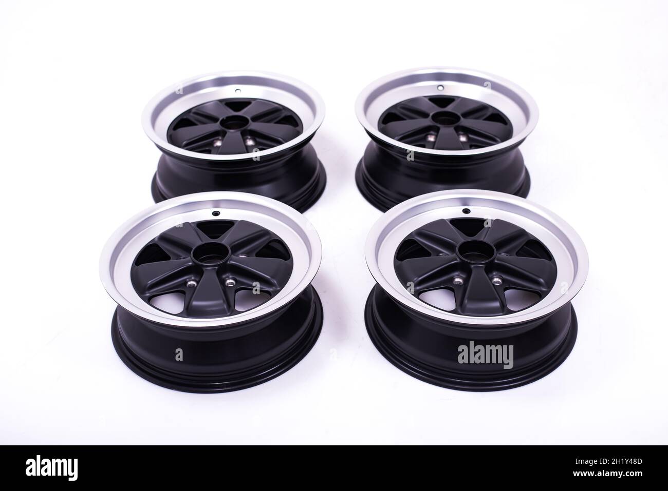 Porsche Fuchs satin black 16'' classic wheel set Stock Photo - Alamy