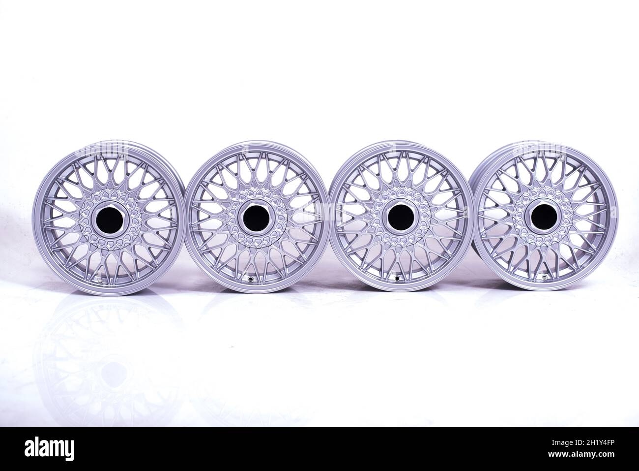 BMW e30 Style 5 15'' silver classic alloy wheel set Stock Photo - Alamy