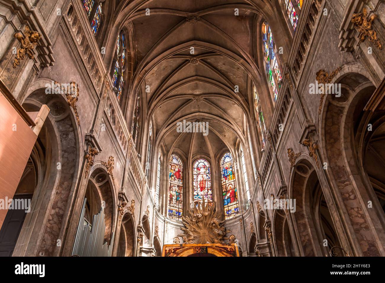PARIS, FRANCE, SEPEMBER 27, 2021 : interiors architectural details of ...