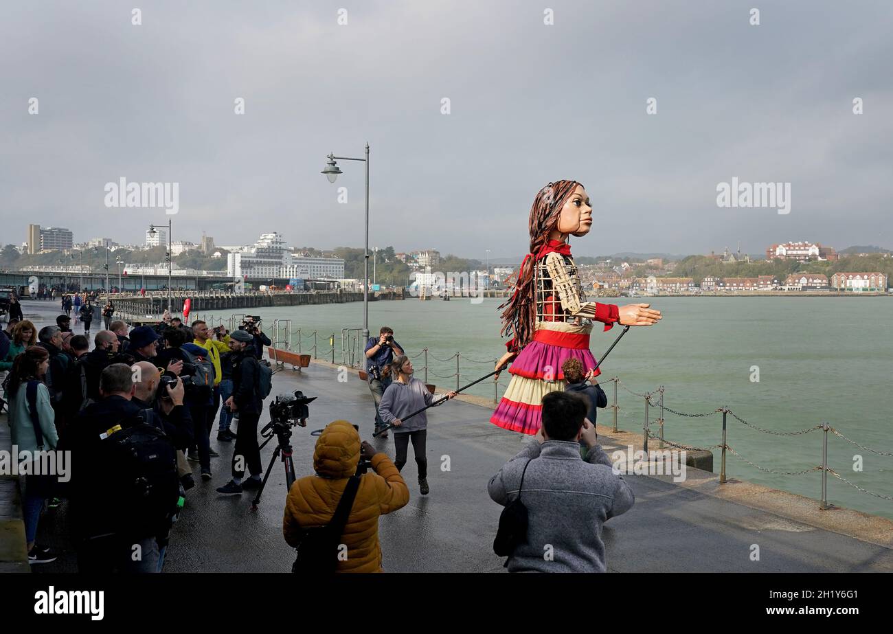 Little Amal, a 3.5-metre-tall puppet of a nine-year-old Syrian girl ...