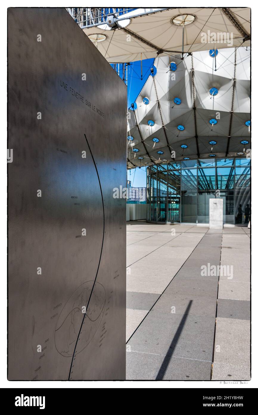 Tour de défense Cut Out Stock Images & Pictures - Alamy