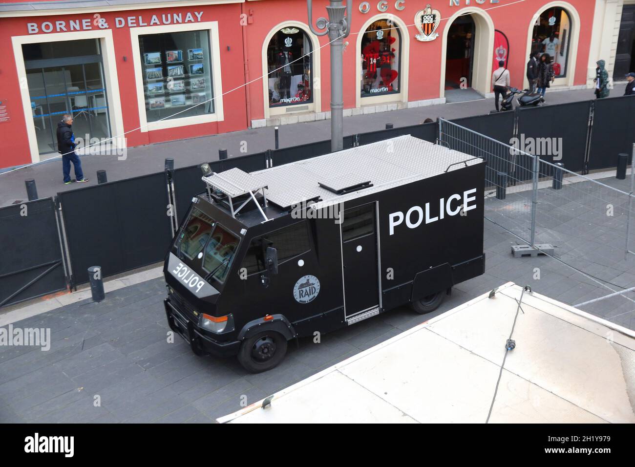 FRANCE. ALPES-MARITIMES (06) NICE CARNIVAL, VIGIPIRATE, POLICE Stock ...