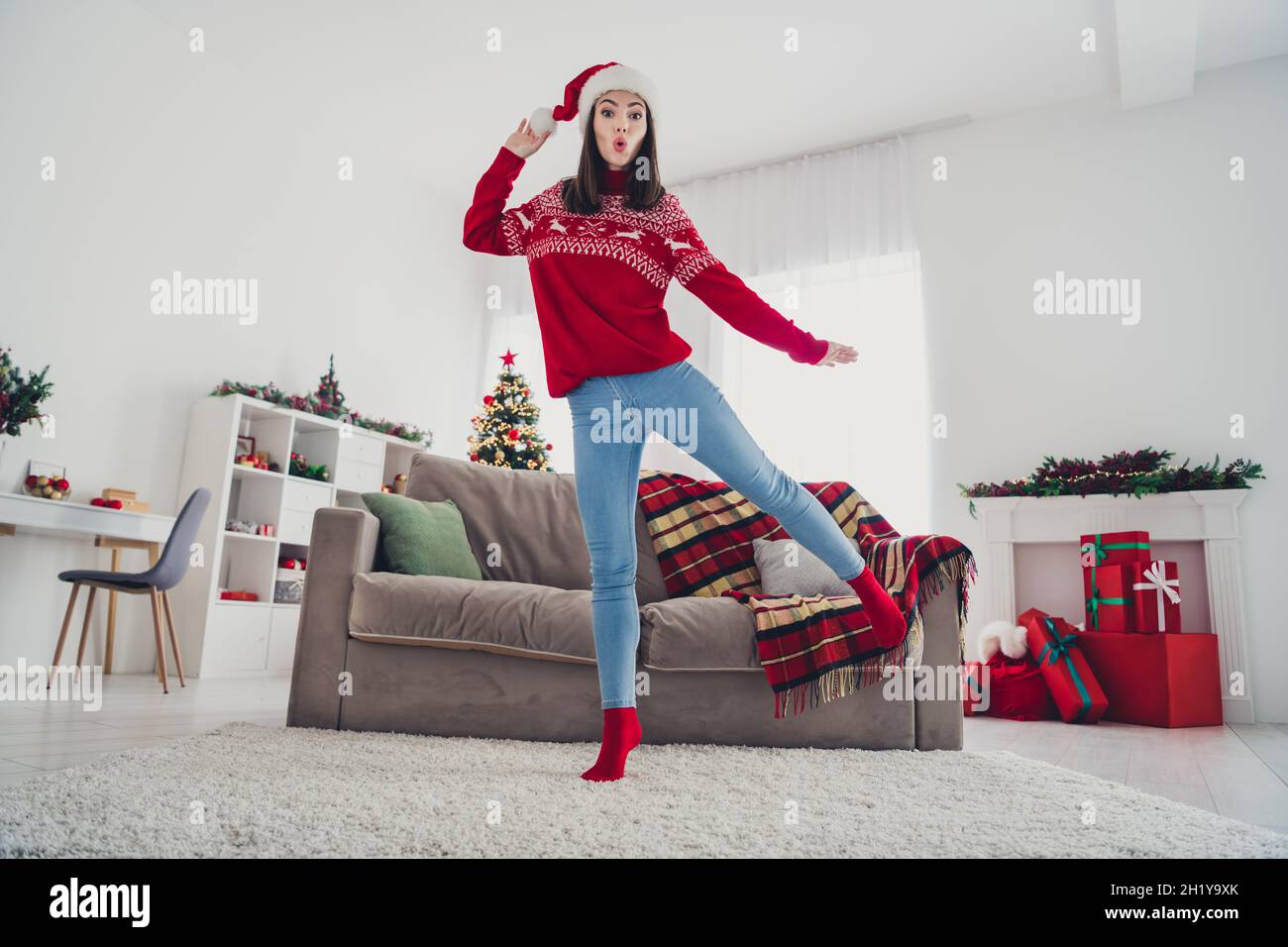 Full body photo of young girl amazed omg wow face reaction unexpected ...