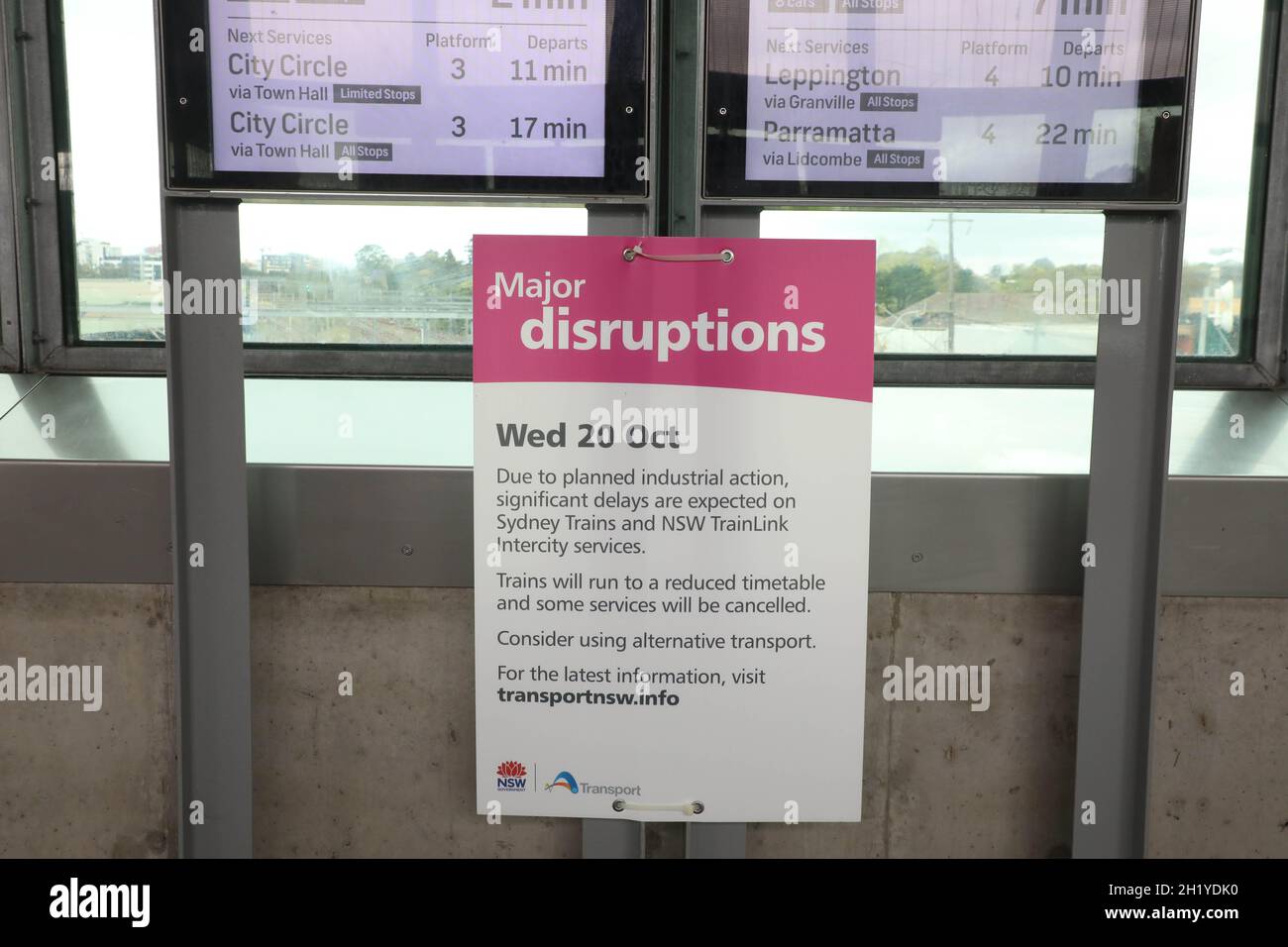 Sydney trains sign hi-res stock photography and images - Alamy