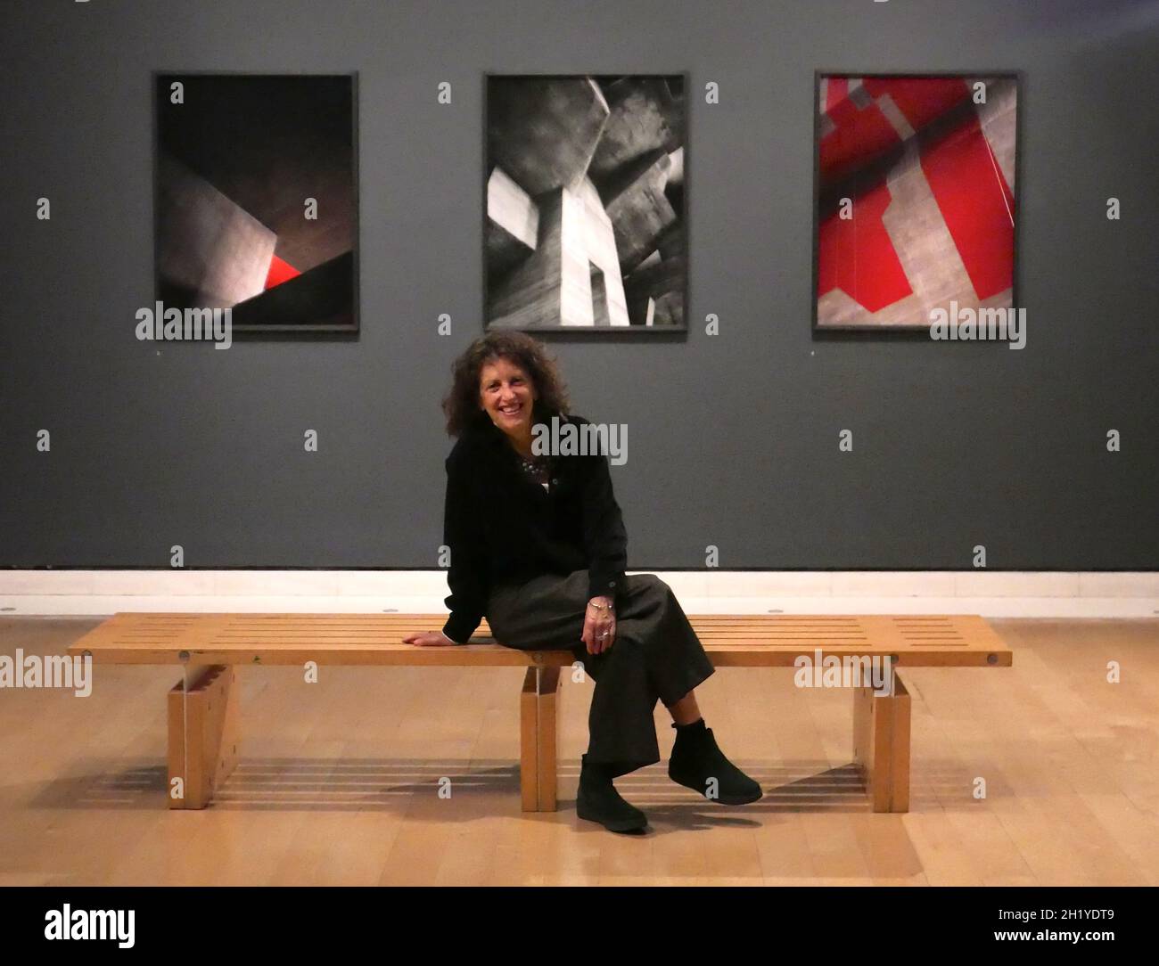 The Architectural Photographs of Helene Binet , an intimate unveiling ...