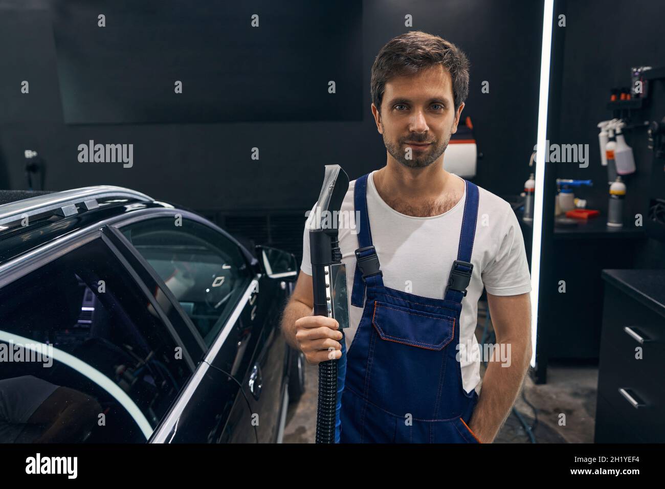 Mechanic posing hi-res stock photography and images - Alamy