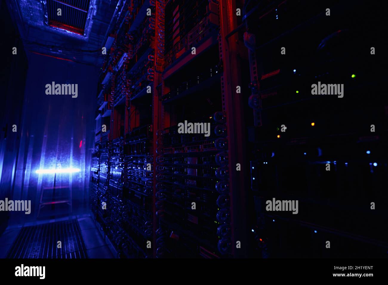 San storage area network hi-res stock photography and images - Alamy