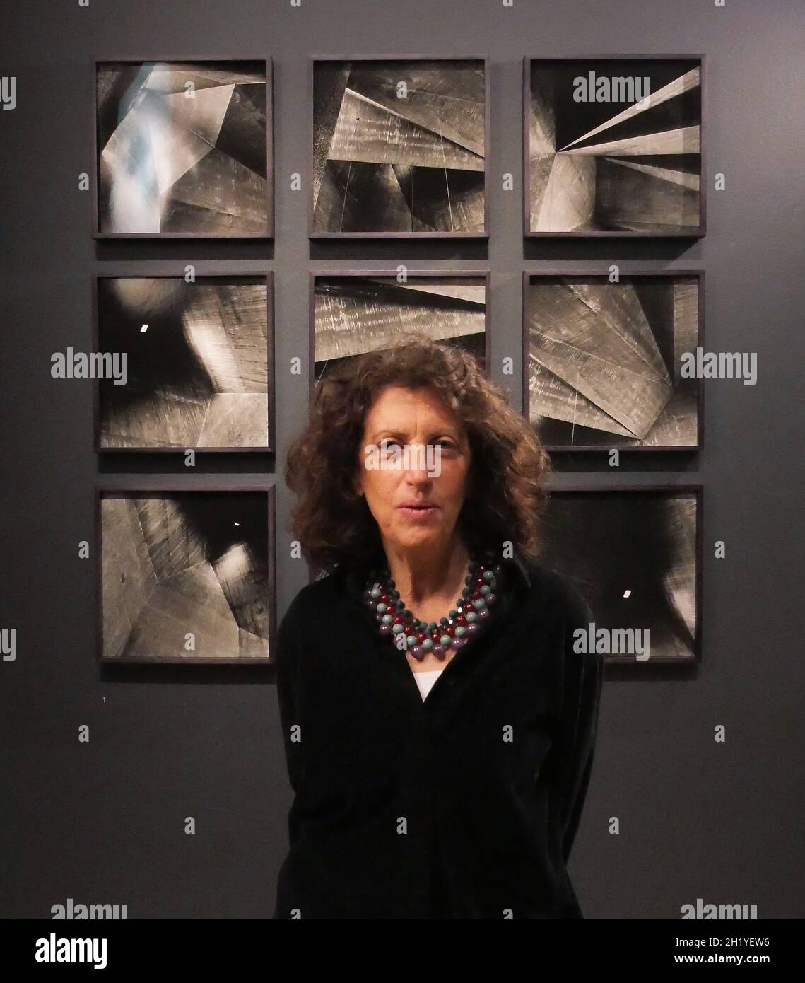 The Architectural Photographs of Helene Binet , an intimate unveiling ...