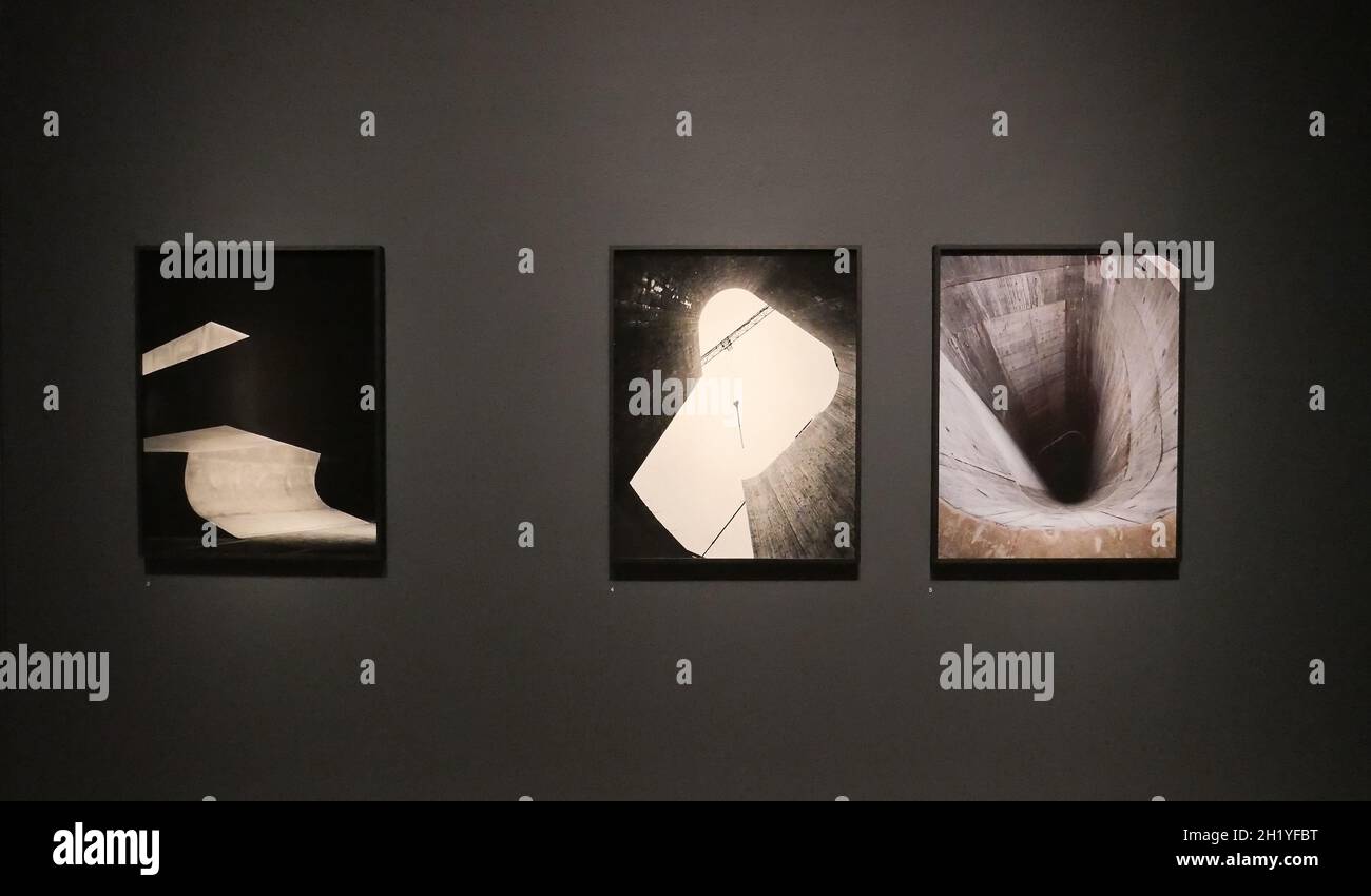 The Architectural Photographs of Helene Binet , an intimate unveiling ...