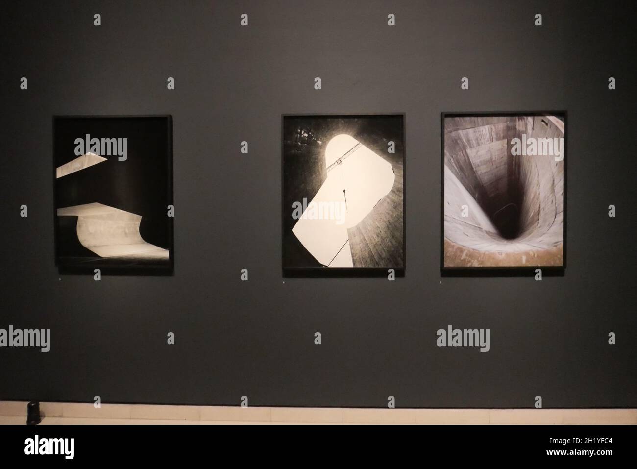 The Architectural Photographs of Helene Binet , an intimate unveiling ...