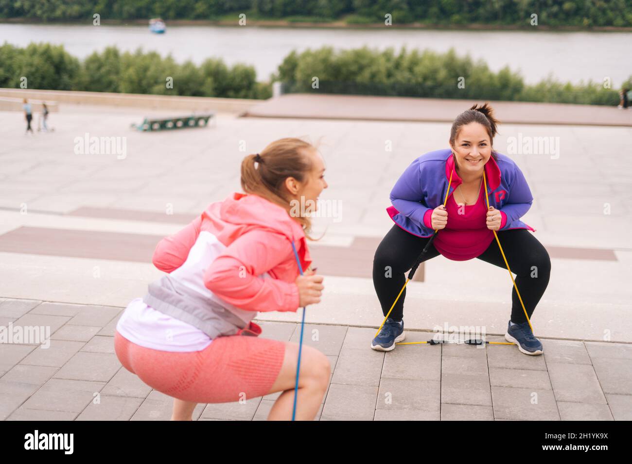 Wide squat exercise hi-res stock photography and images - Alamy