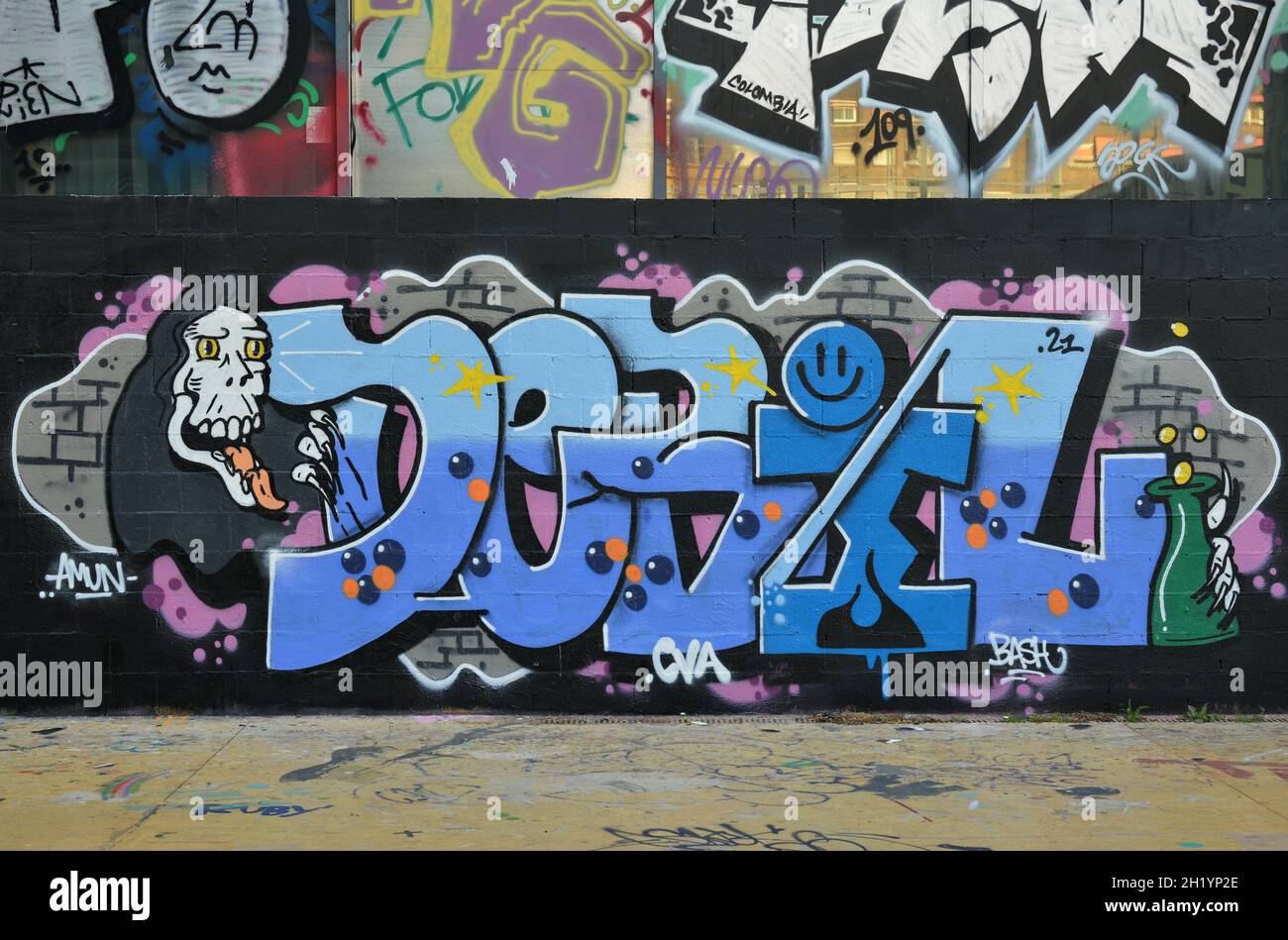 Graffiti and murals in the Tres Torres del Parallel Park in Barcelona ...