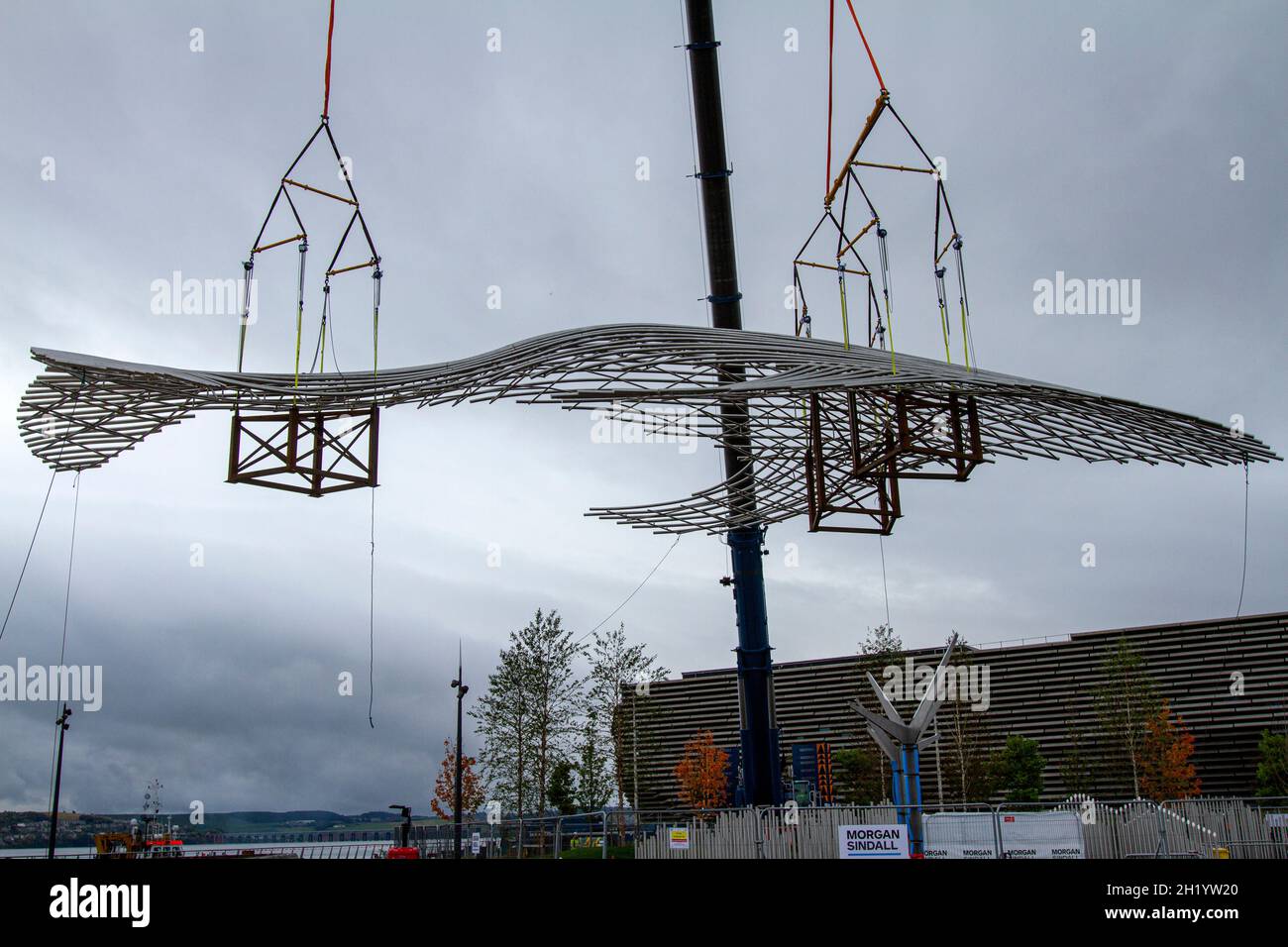 Dundee, Tayside, Scotland, UK. 19th Oct, 2021. UK News: The Giant £1m ...