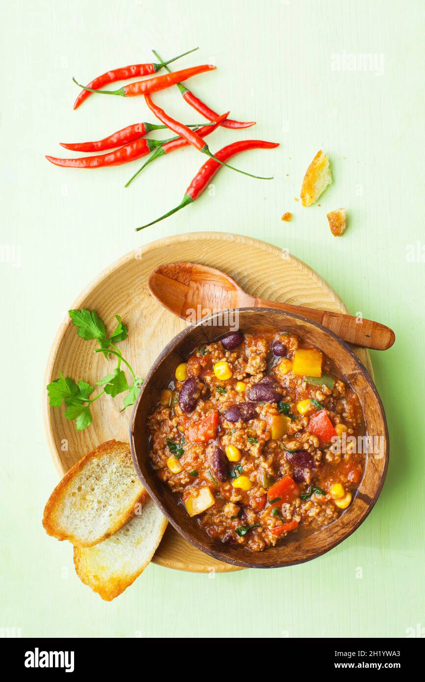 Chilli con carne with kidney beans Stock Photo - Alamy