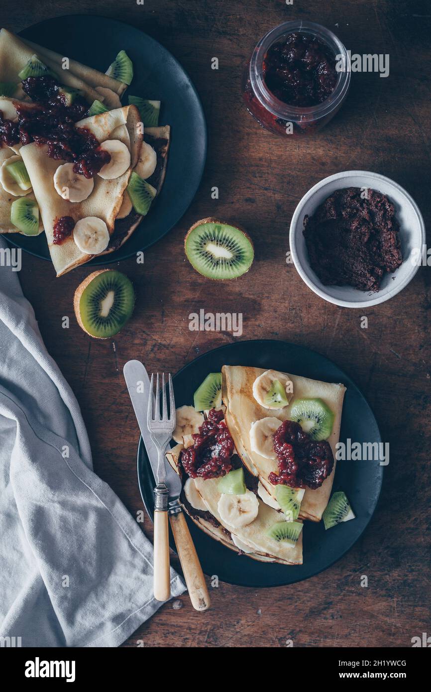 With chinese gooseberry jam hi-res stock photography and images - Alamy