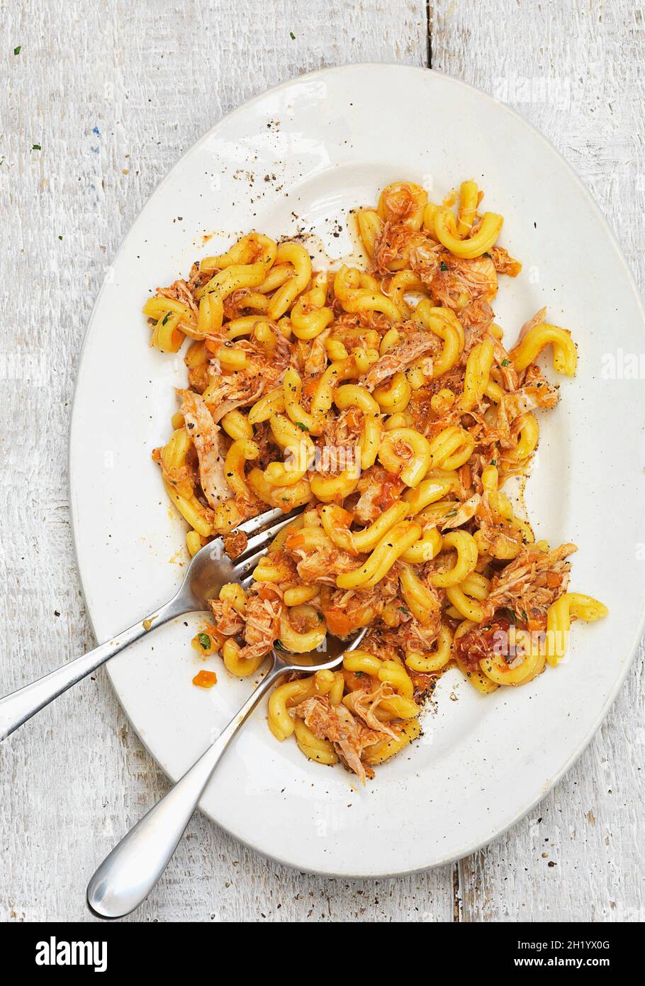 Pasta with chicken ragout (seen from above Stock Photo - Alamy