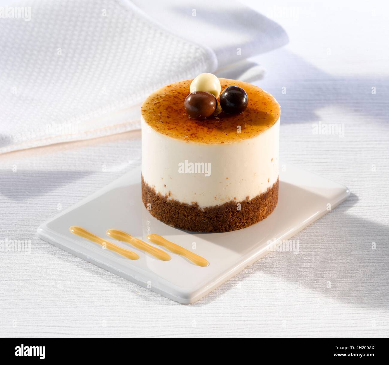 Mousse au chocolat white background hi-res stock photography and images ...